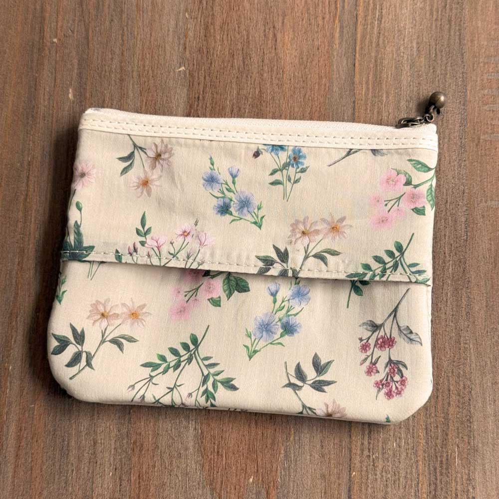 LIBERTY FABRICS リバティプリントを使ったティッシュポーチ＜Annie＞(アニー)229832 | ファッション小物 ...